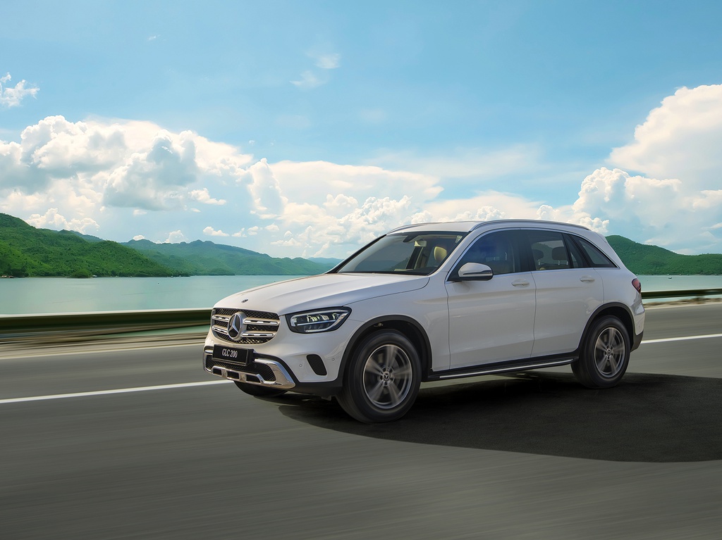 GIÁ CHO THUÊ XE MERCEDES GLC 200 ĐỜI MỚI Ở HÀ NỘI